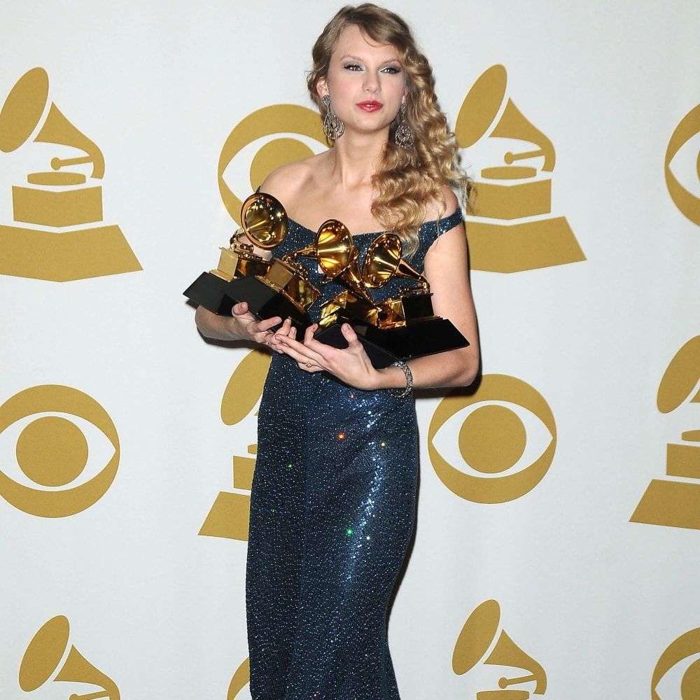 Photos of Taylor Swift, Through the Years - vibeforest.com